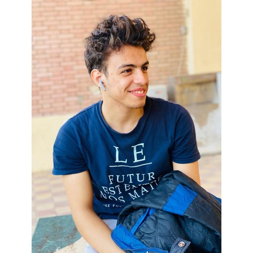 Anas Abd-Ulalieem – Medium