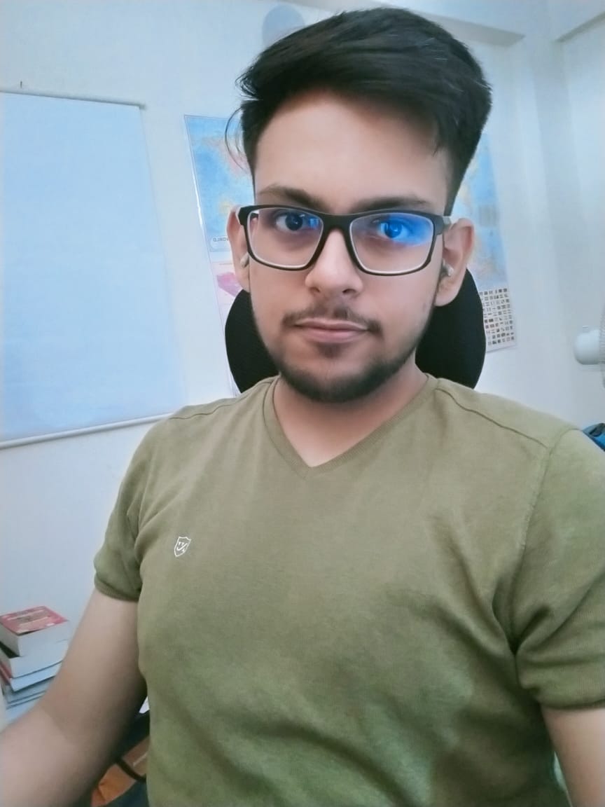 Saksham Saxena – Medium