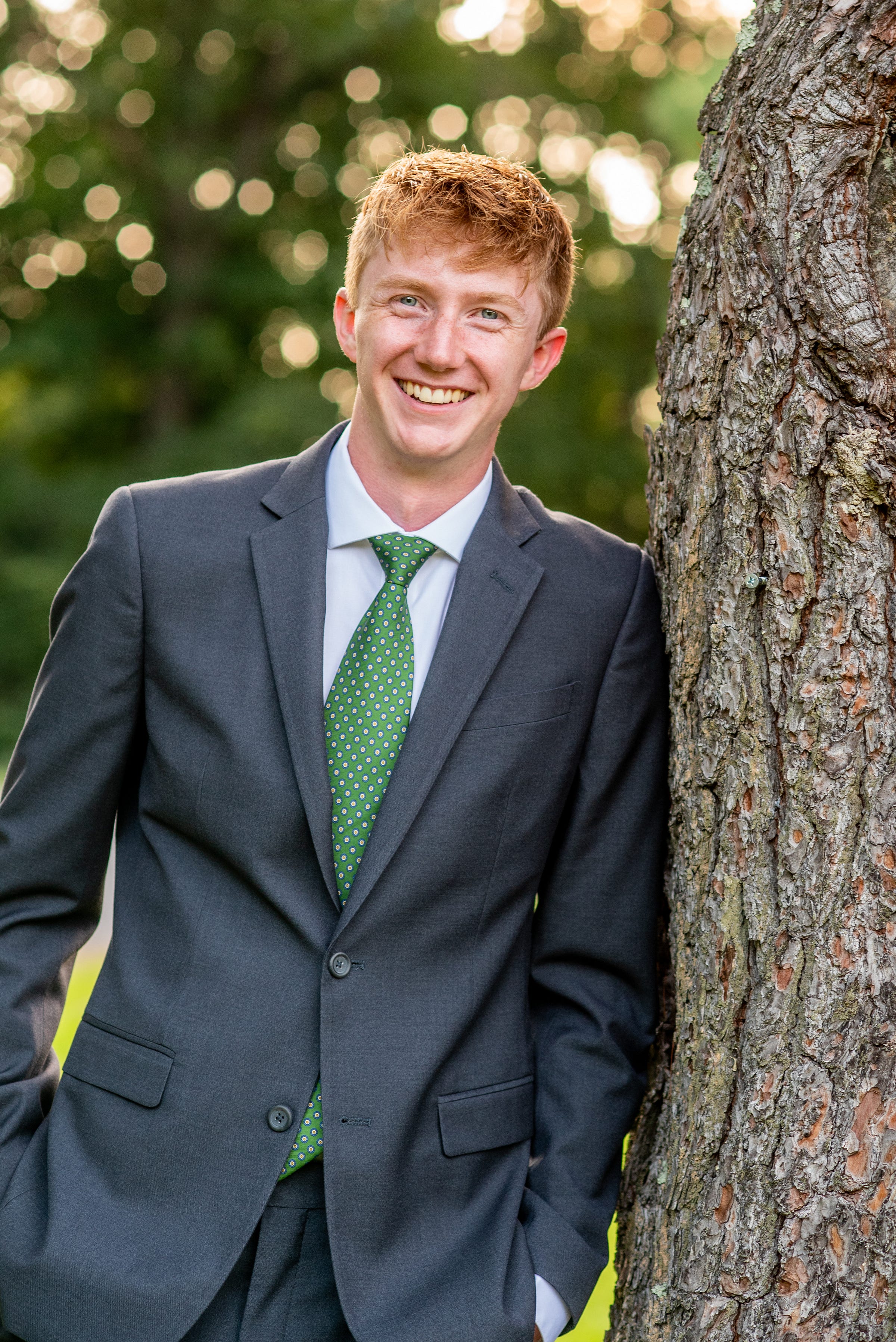 Noah Flint – Medium