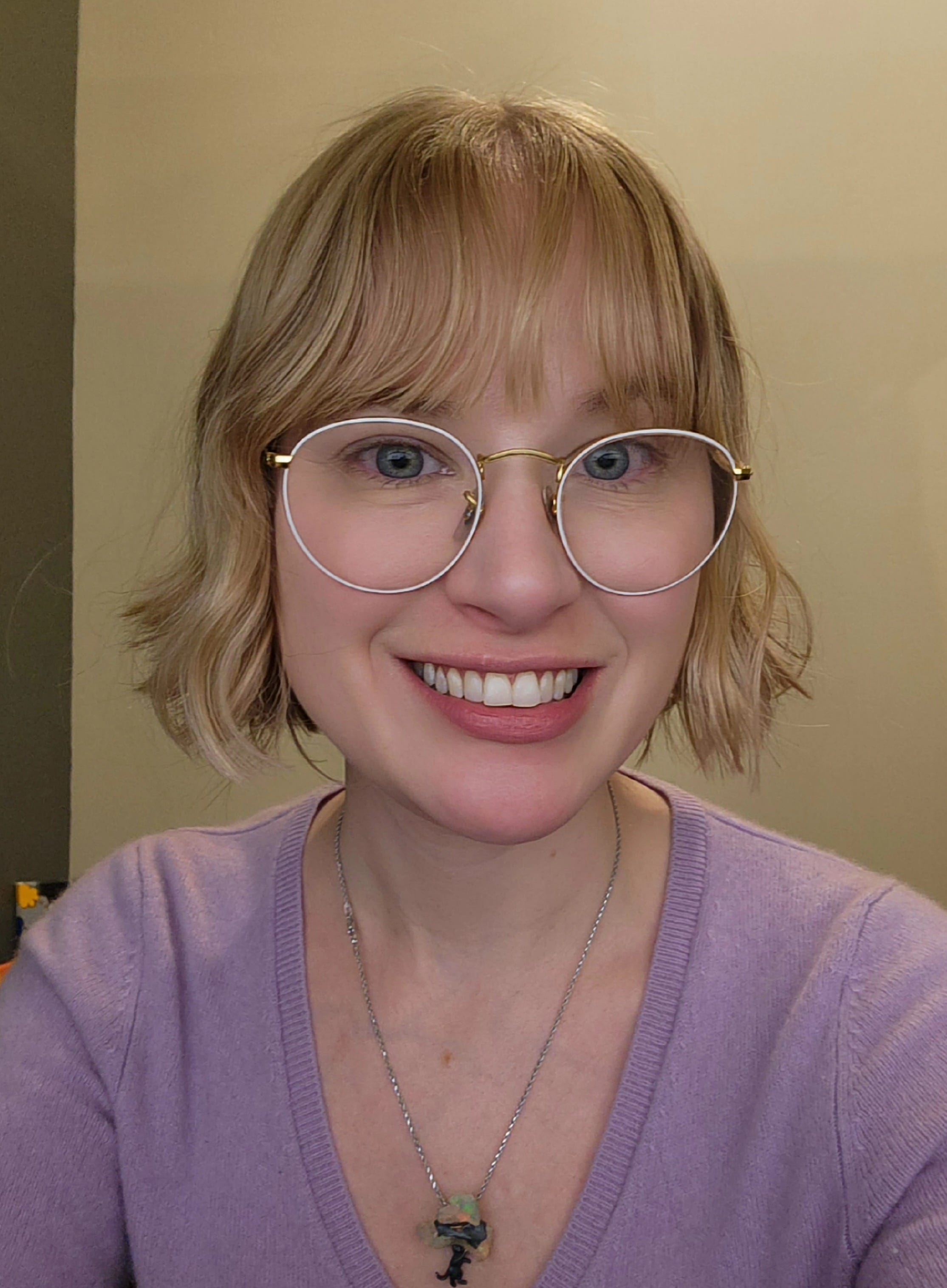 Ashley Mae – Medium