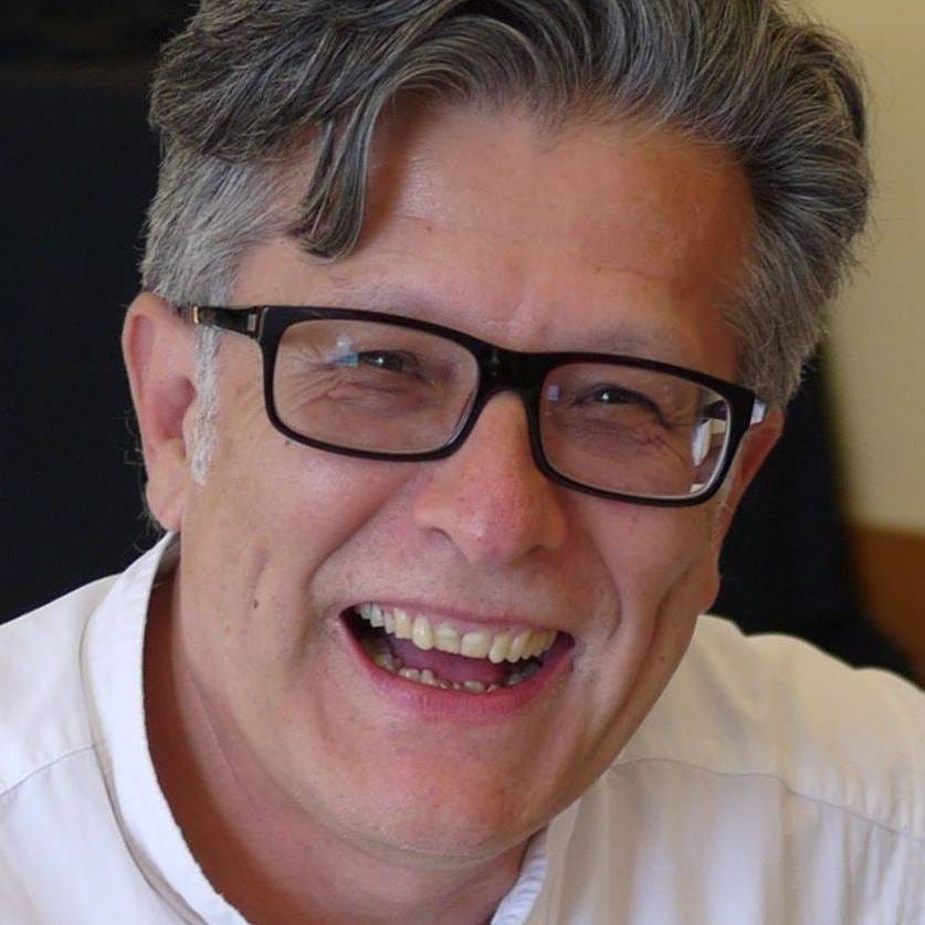 Michael Guillén – Medium