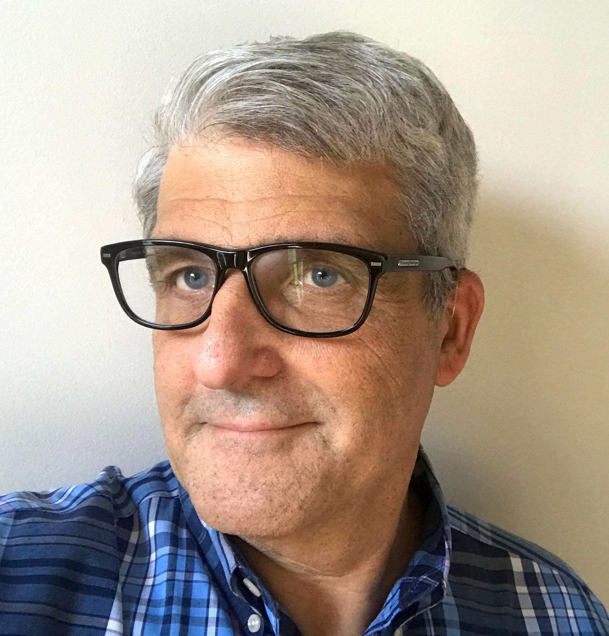 Jonathan Yaeger – Medium