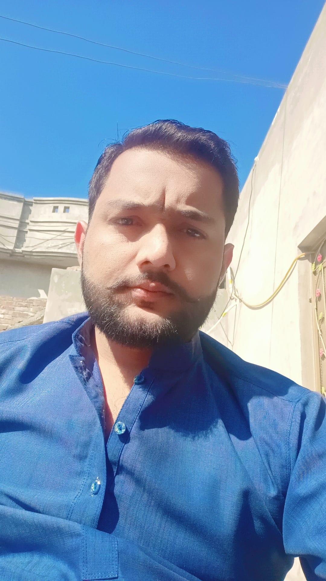 Tariq Mehmood – Medium