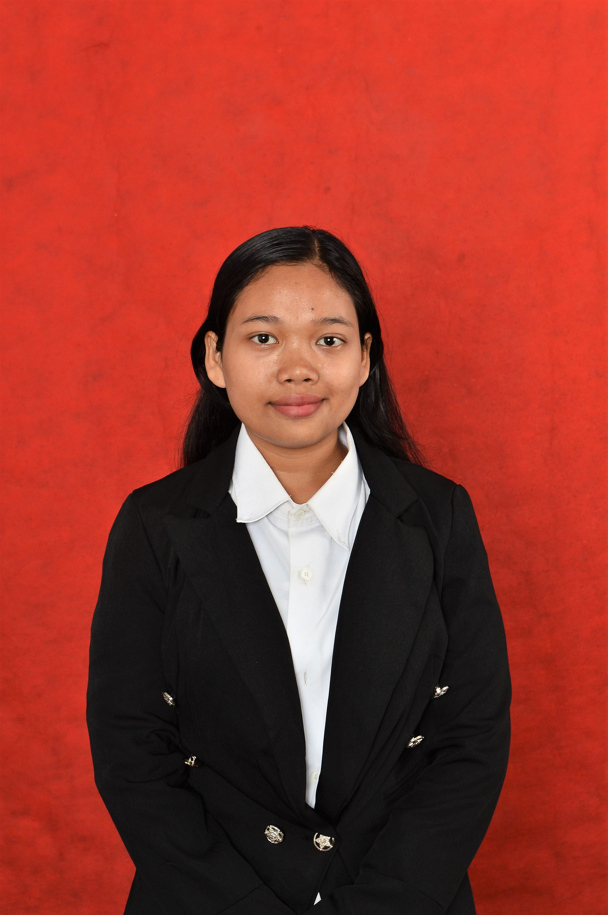 Desy Kristina Siahaan – Medium