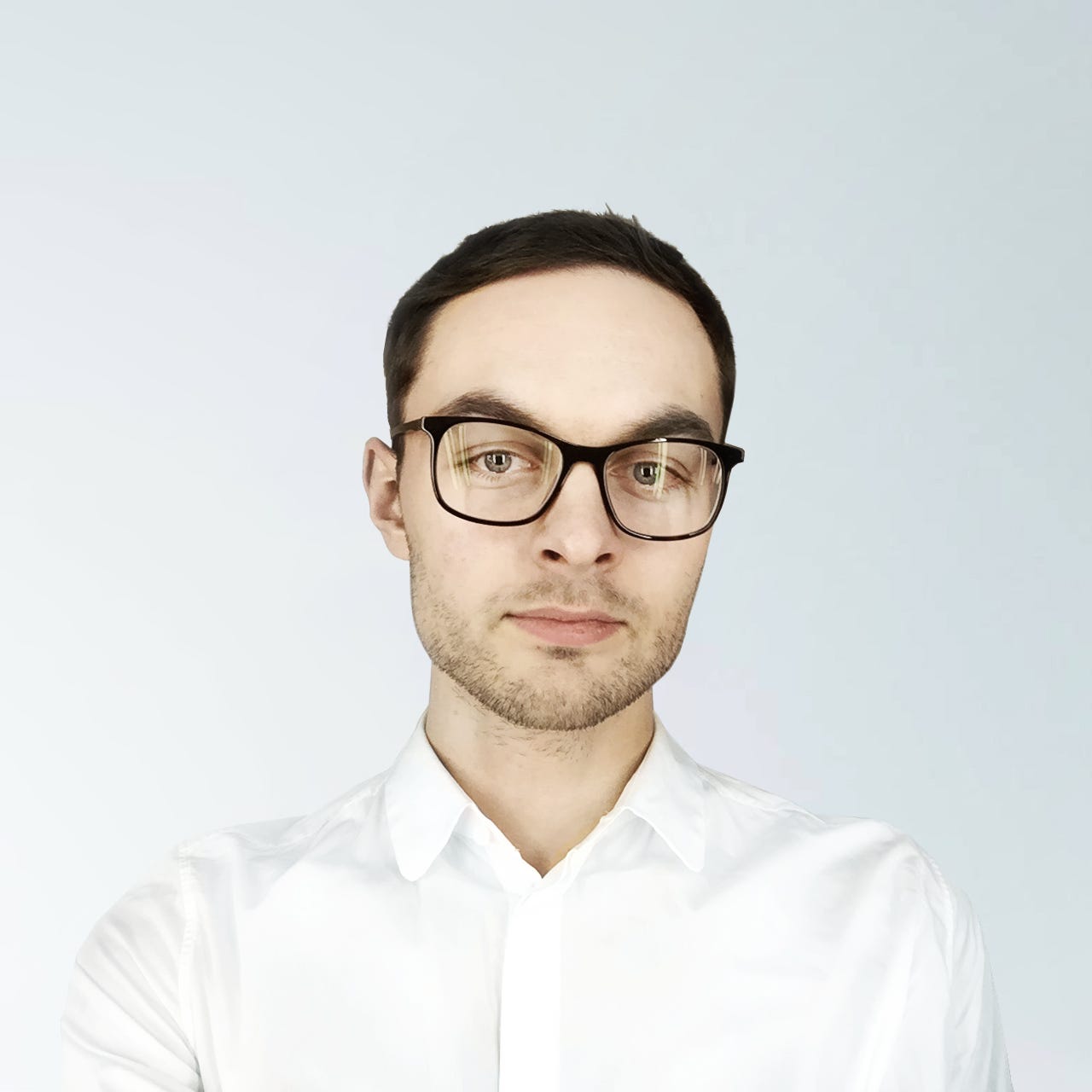 Denis Bondar – Medium