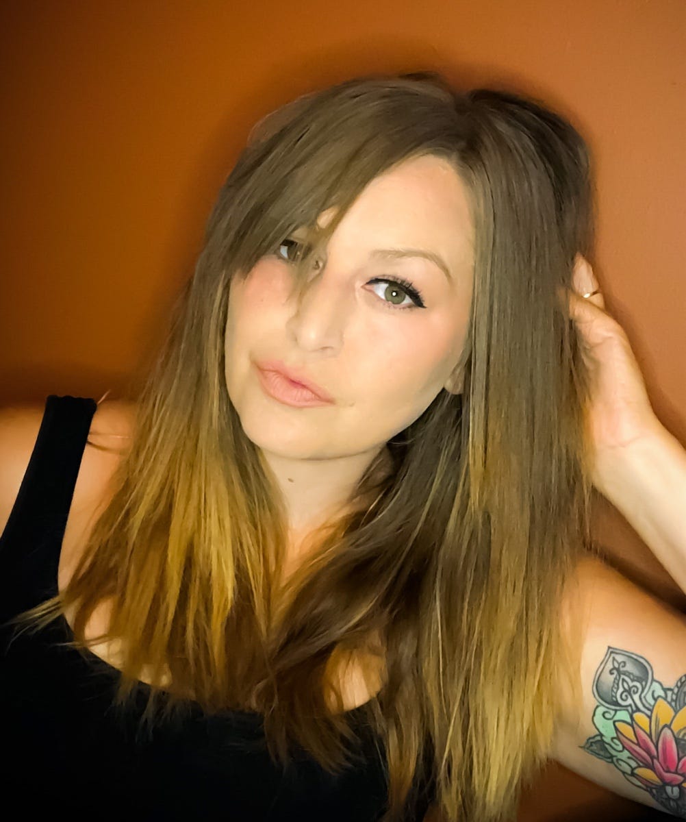 Sarah Louis – Medium