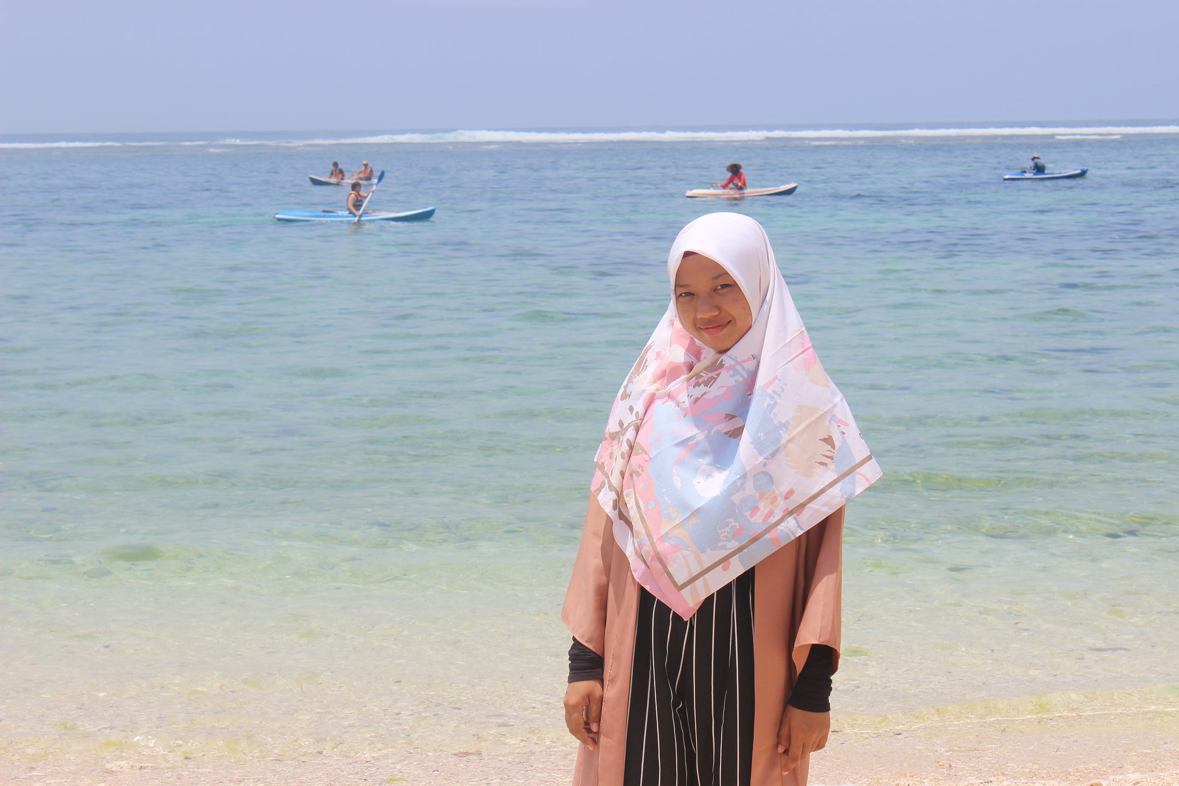 Anjar Desmiarti – Medium