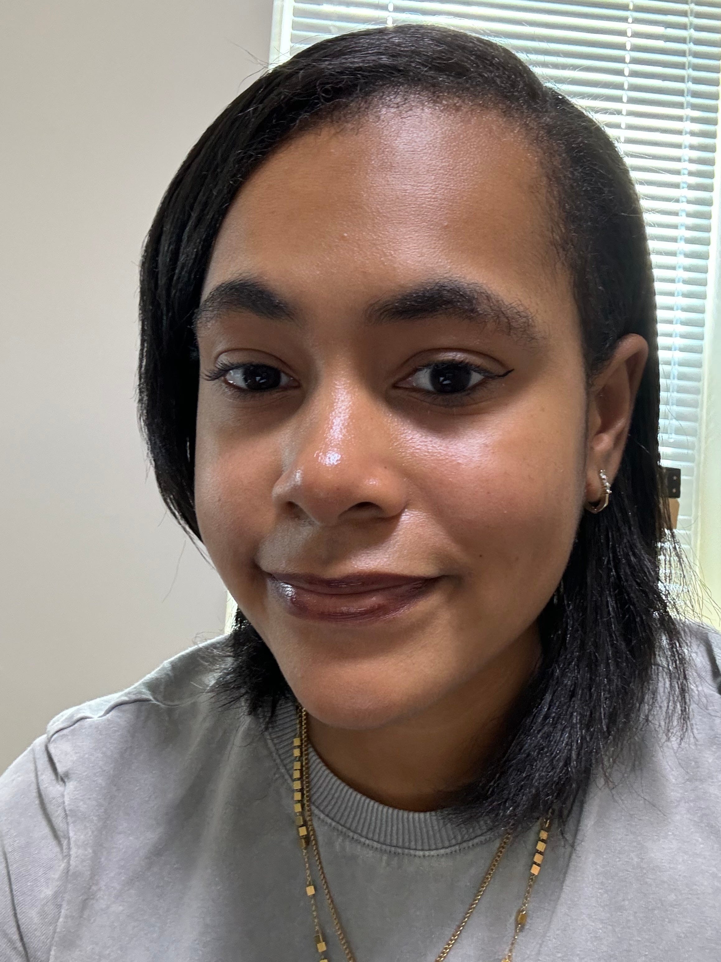 Gabrielle Hendricks – Medium
