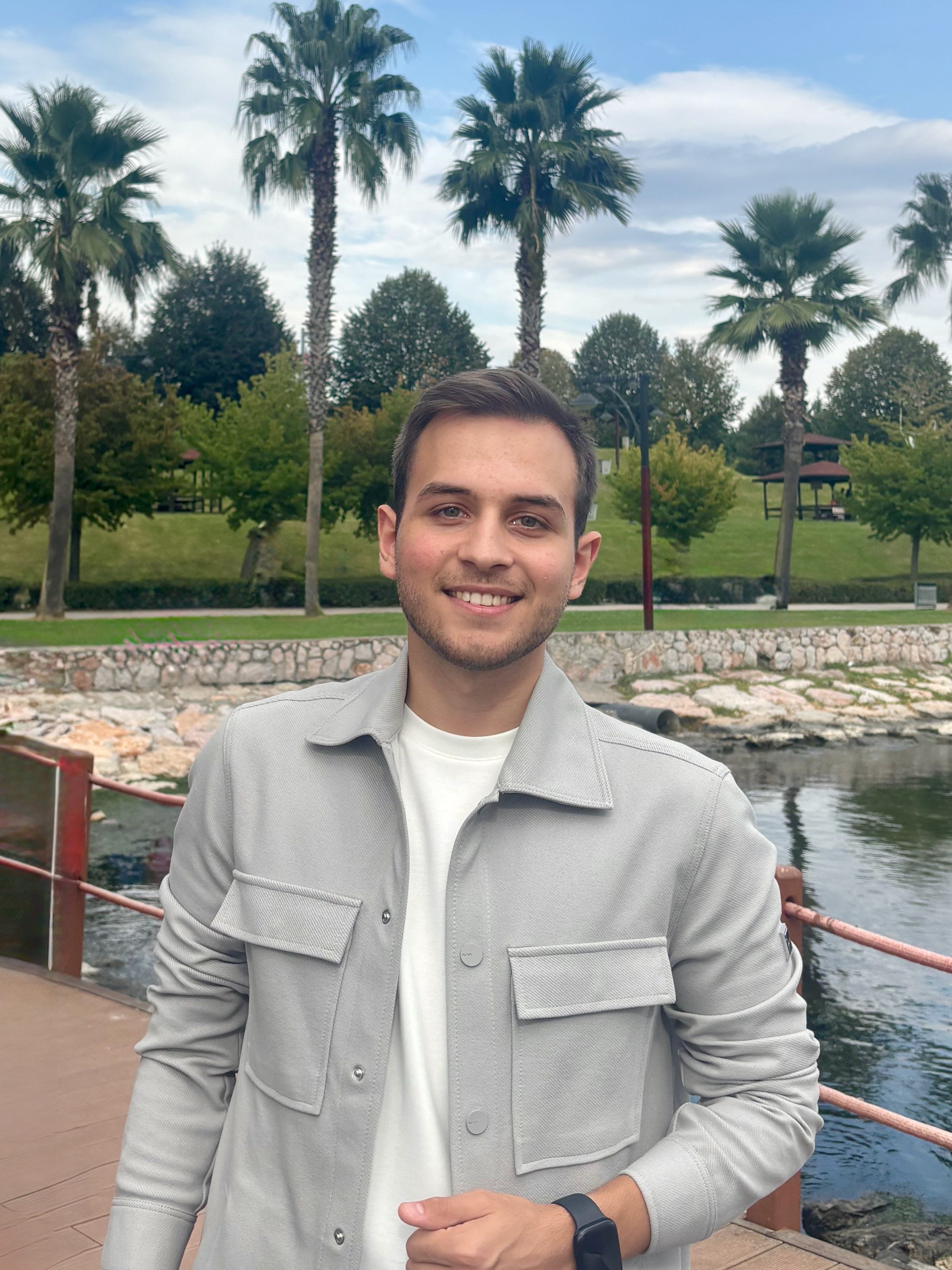 Berat Erkul – Medium