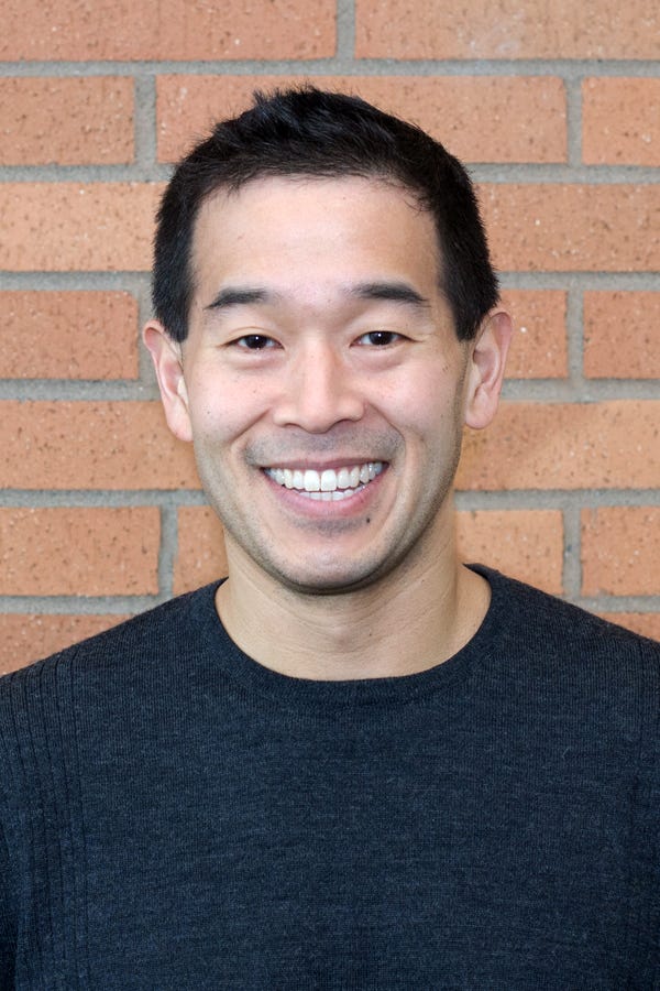 Kevin Lee – Medium