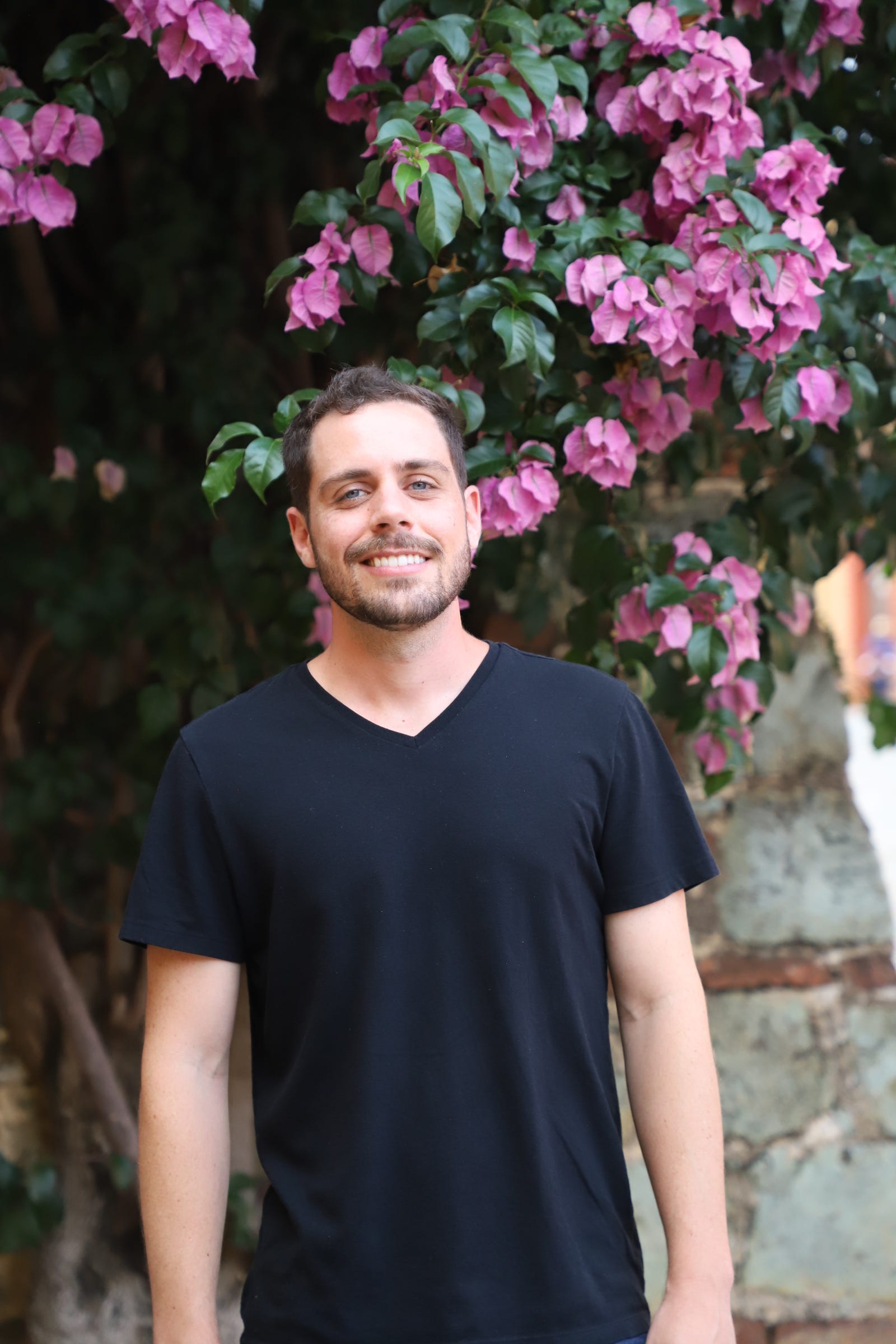 About Charlie Axelrod Medium
