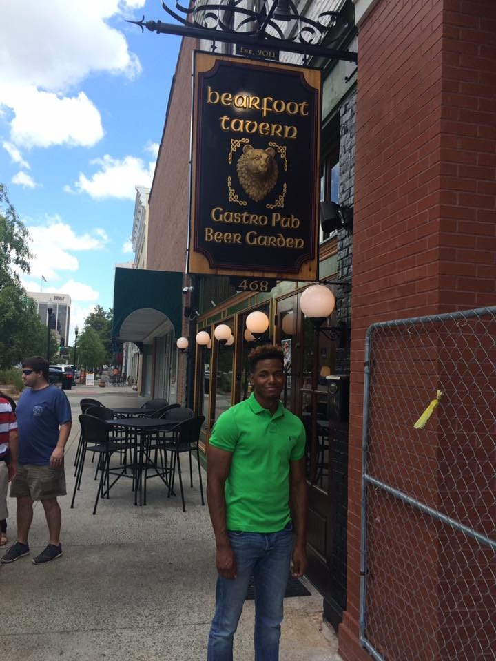 Kyle Mullins – Medium