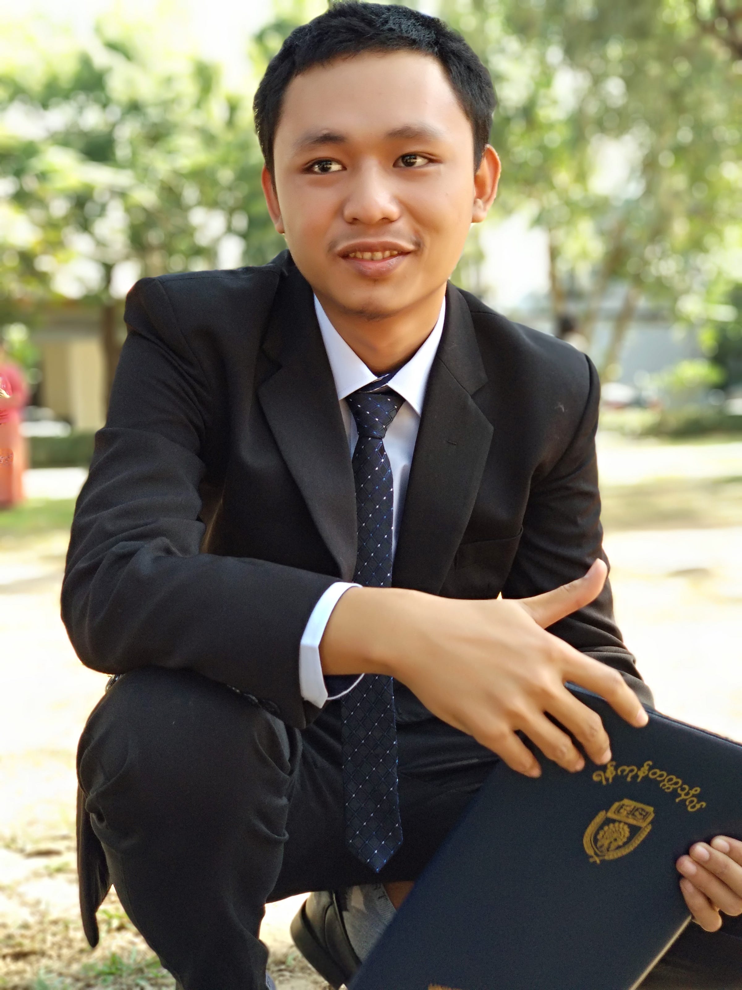 Hein Thiha – Medium