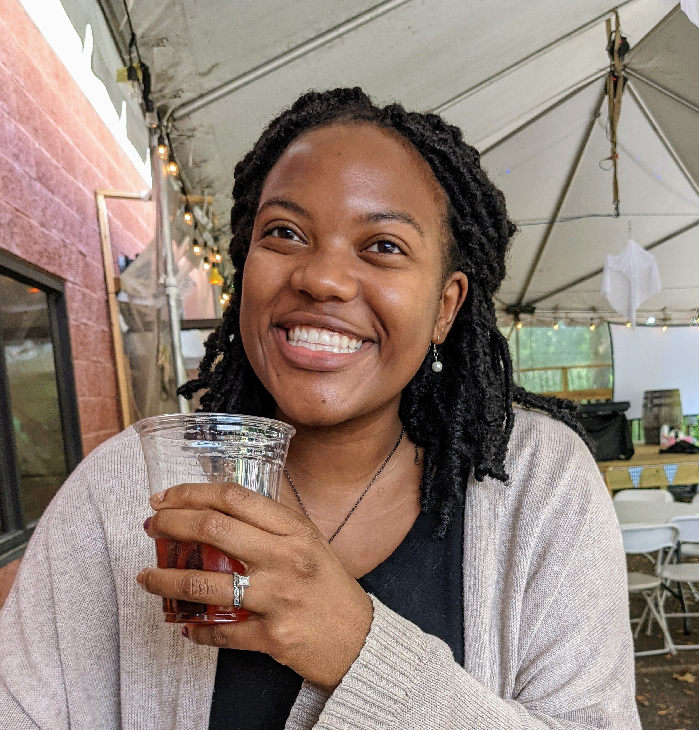 Jelisa Chatman – Medium