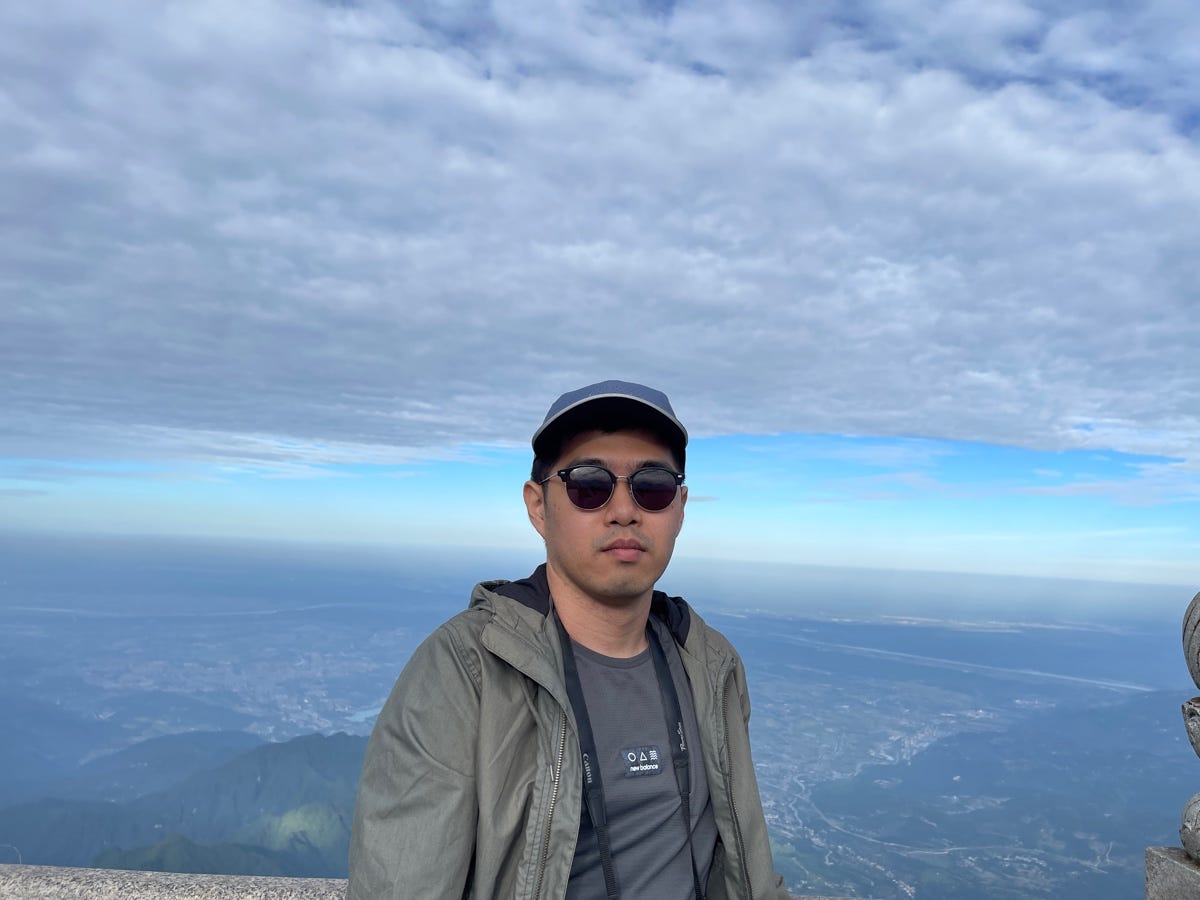 Jian Ye – Medium