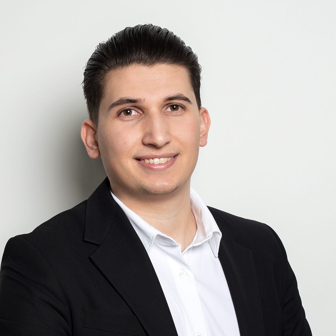 Panagiotis Zeimpekis – Medium