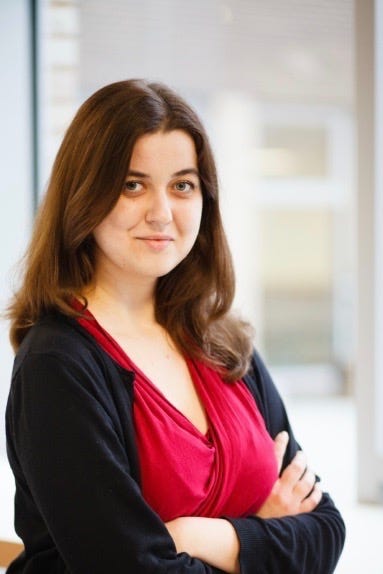 Anna Ostrovsky – Medium