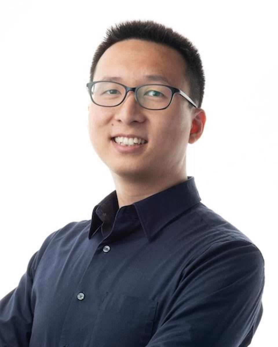 Edward Jan – Medium