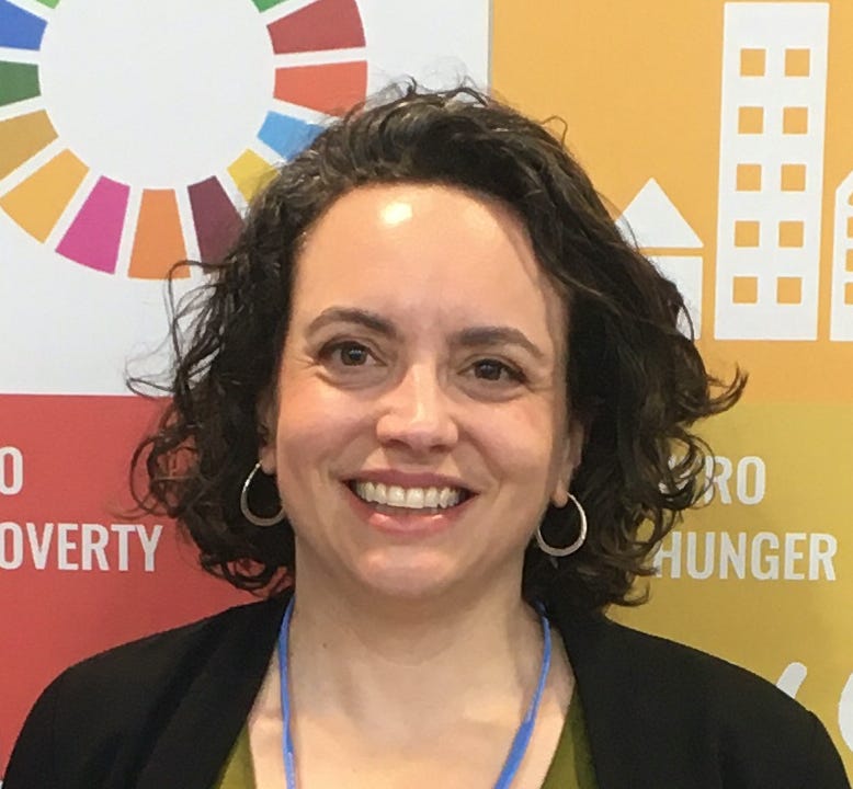 Sarah Meyers – Medium