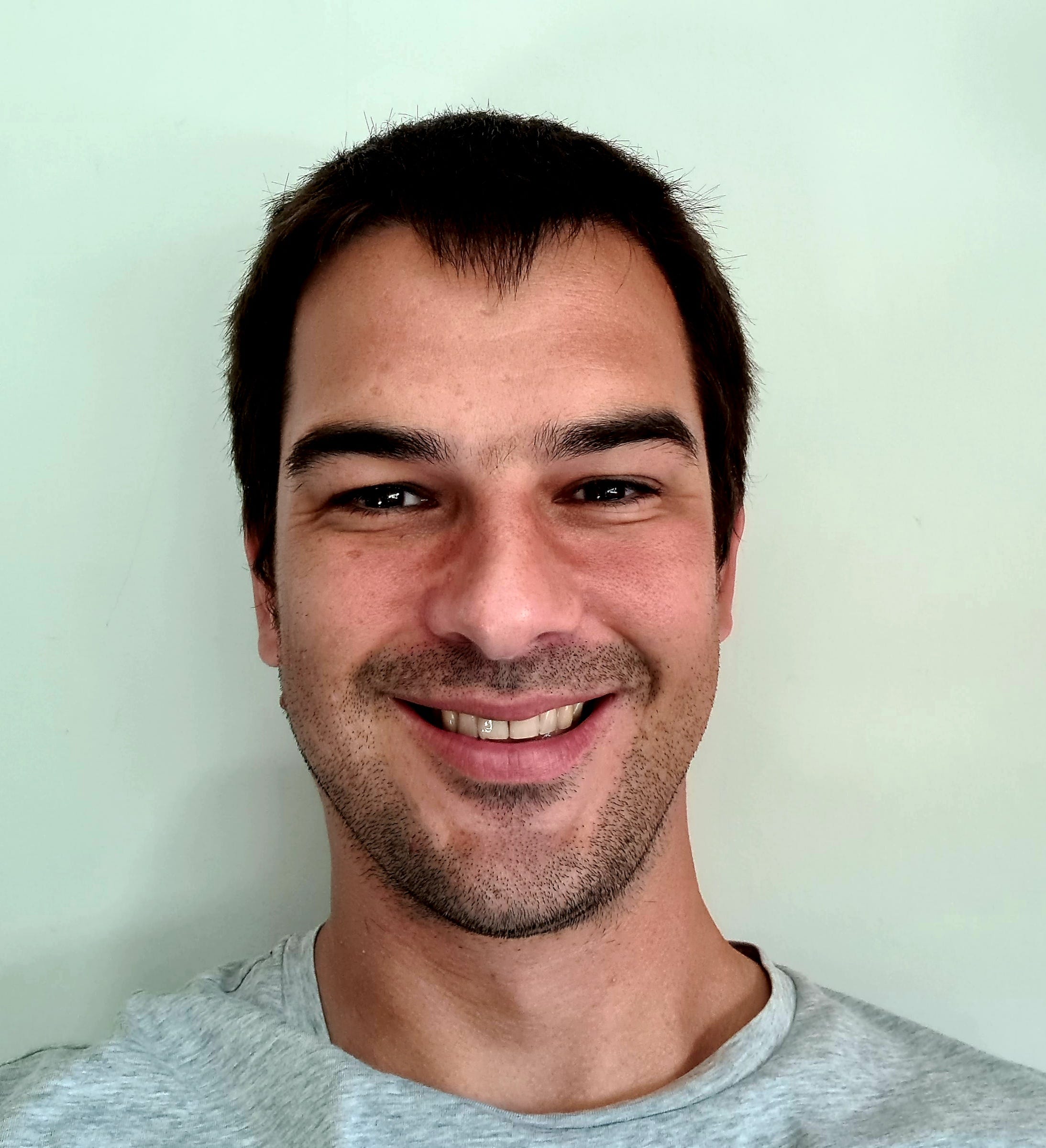 Daniel Ames – Medium