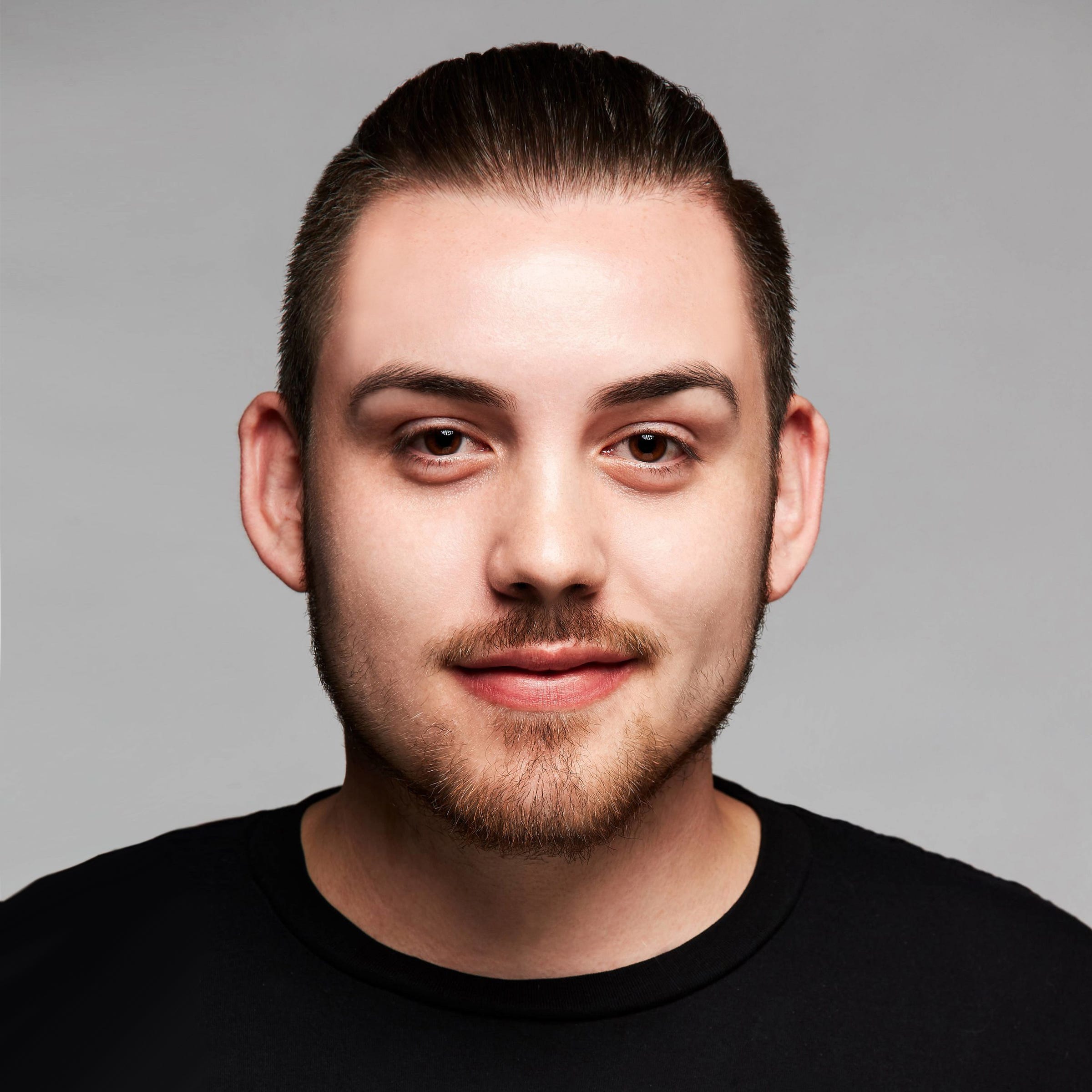 Samuel Tyler – Medium