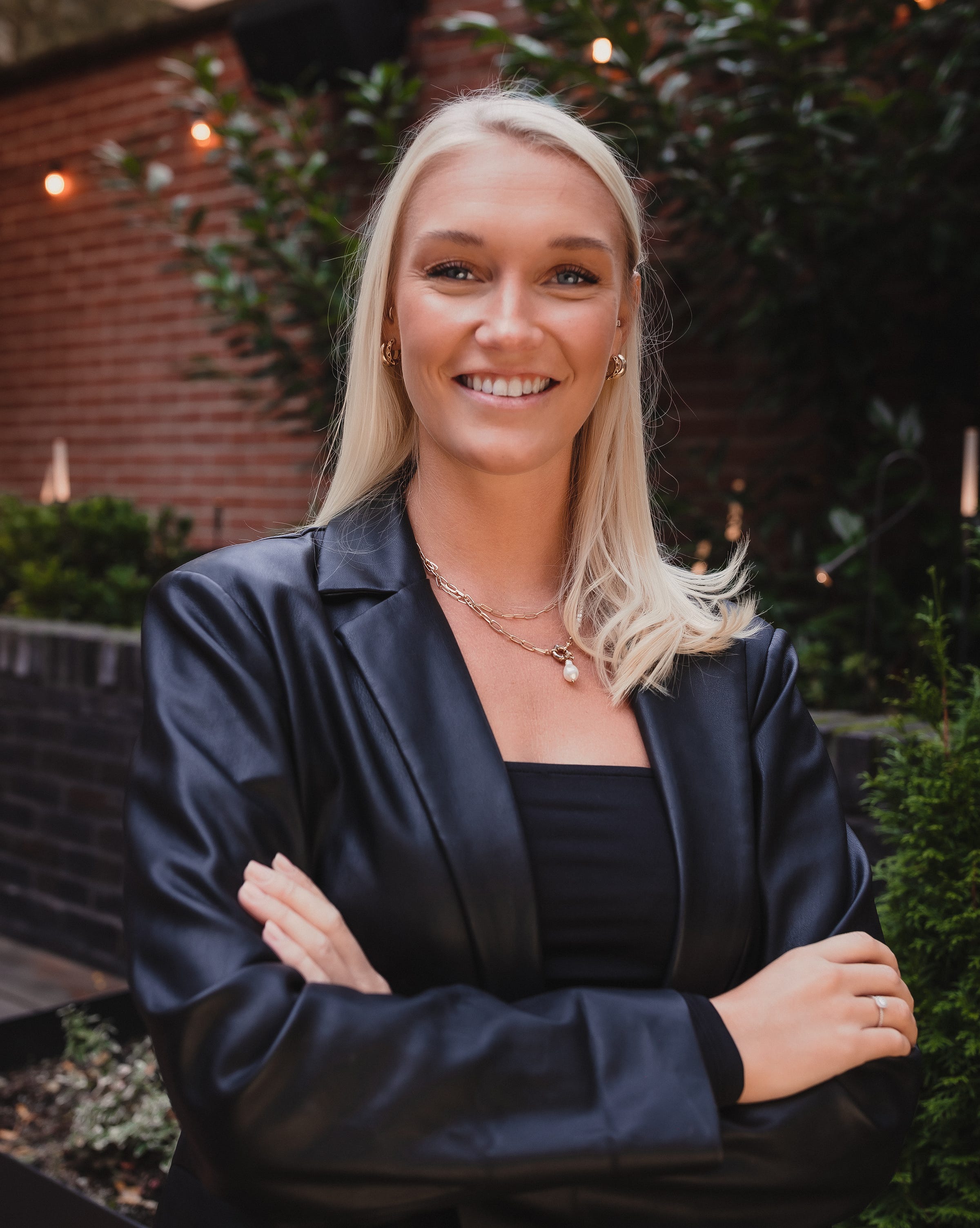 Ebba Åkerlund – Medium