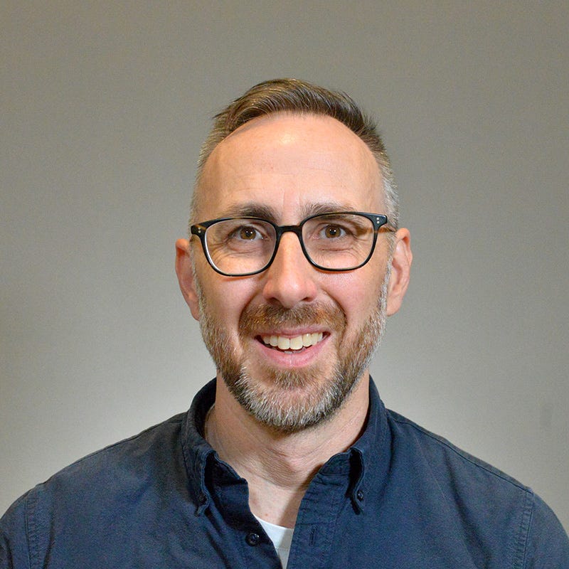 Chris Dury – Medium