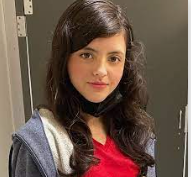 Sofia Chicorelli Serna – Medium