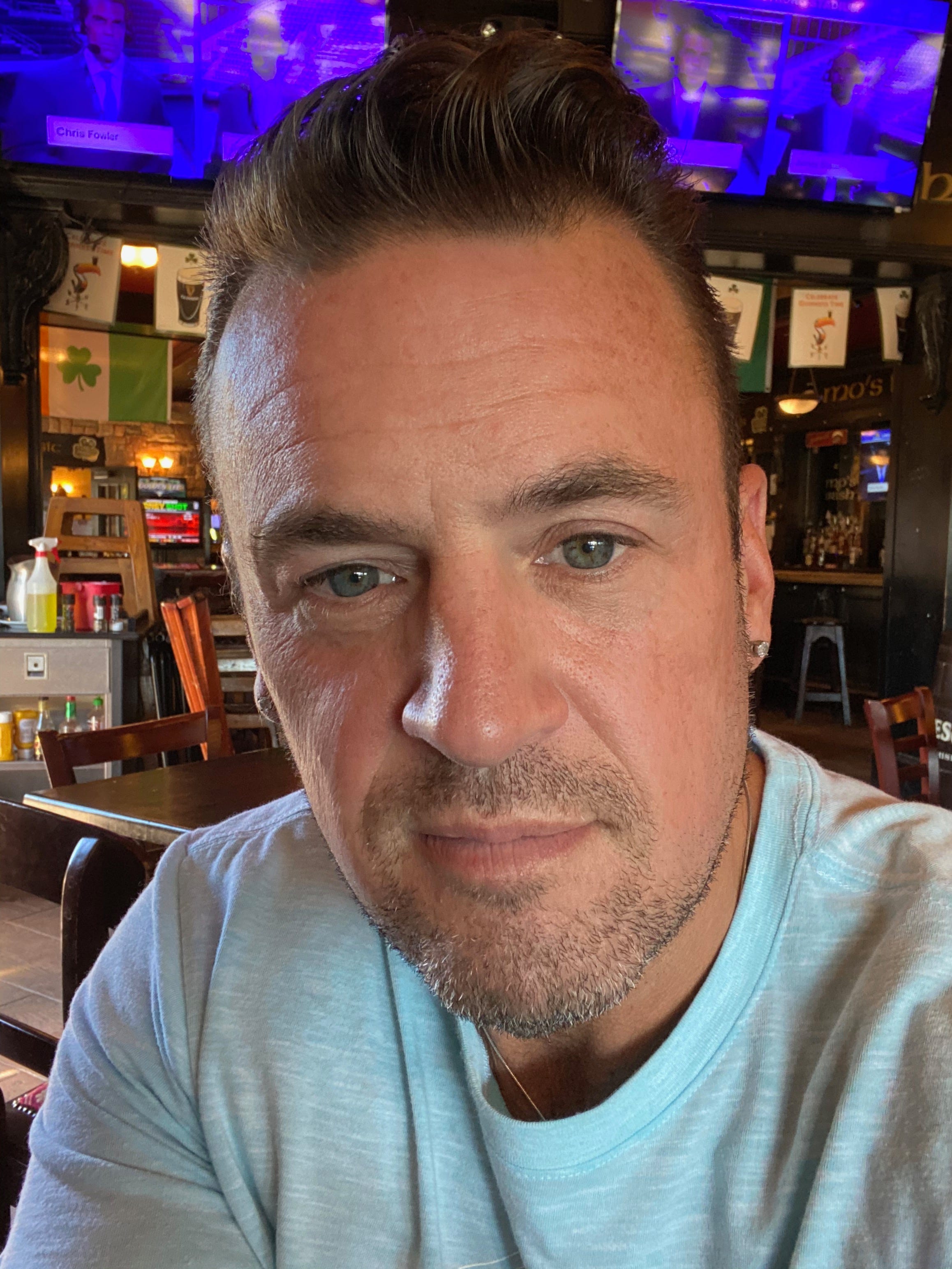 Charlie Ray – Medium