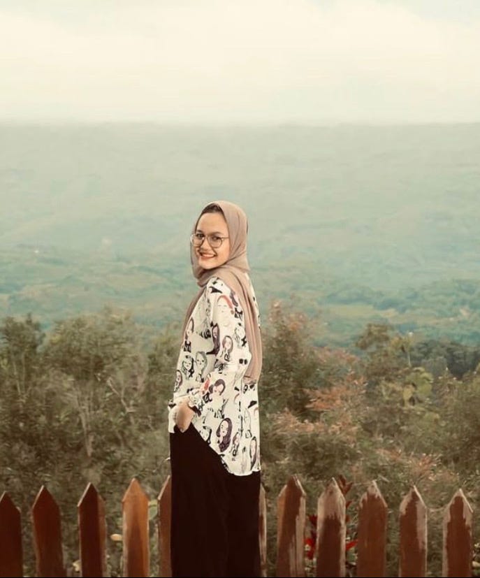 Farah Nabilah – Medium