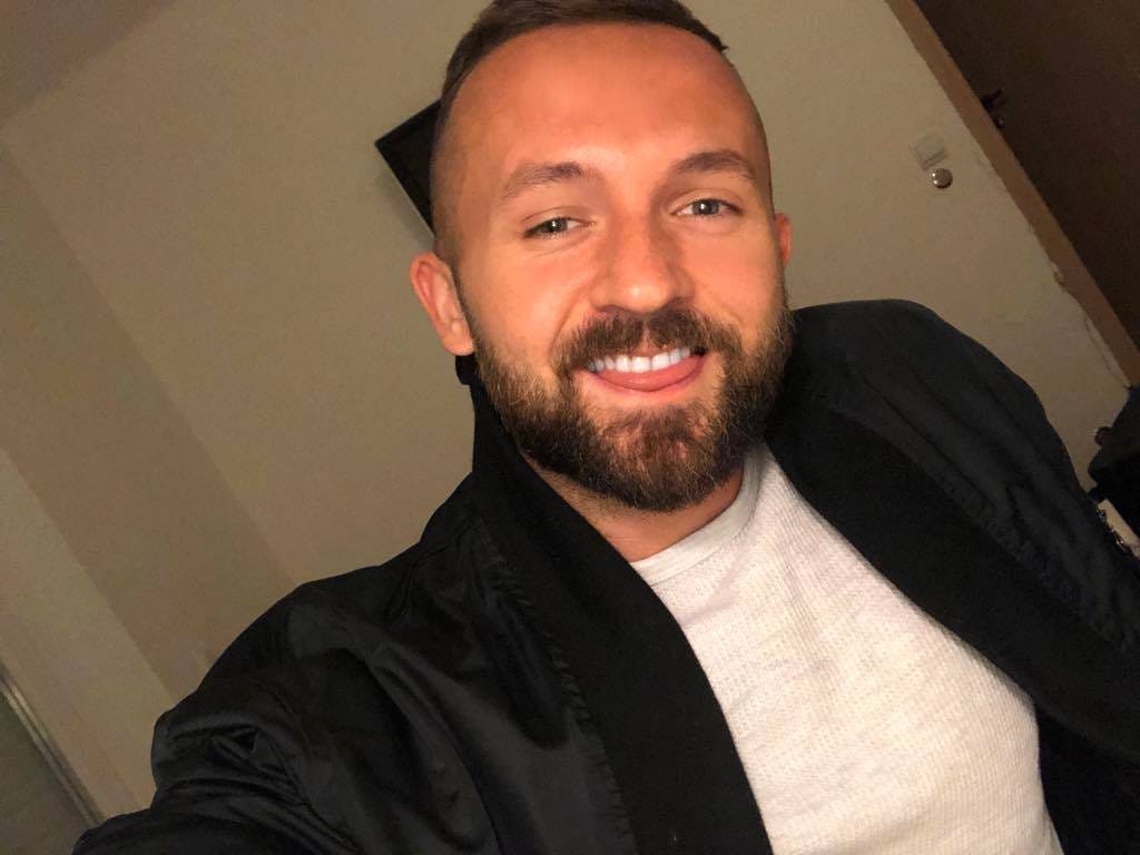 Andrew McGrath – Medium
