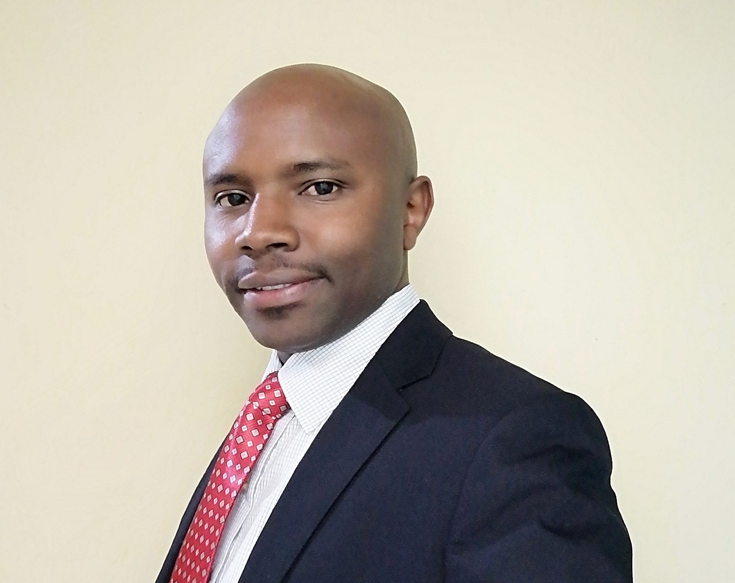 Peter Waweru – Medium