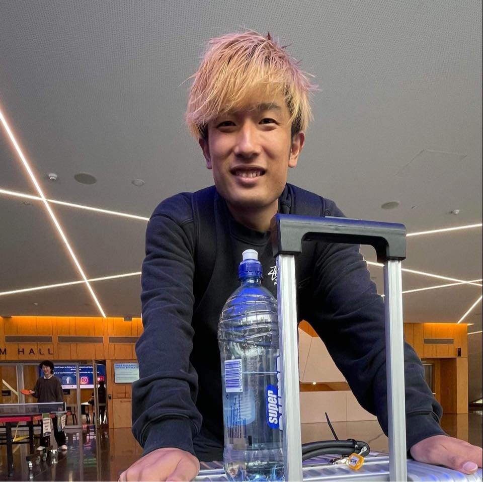 Hajime Maeda – Medium