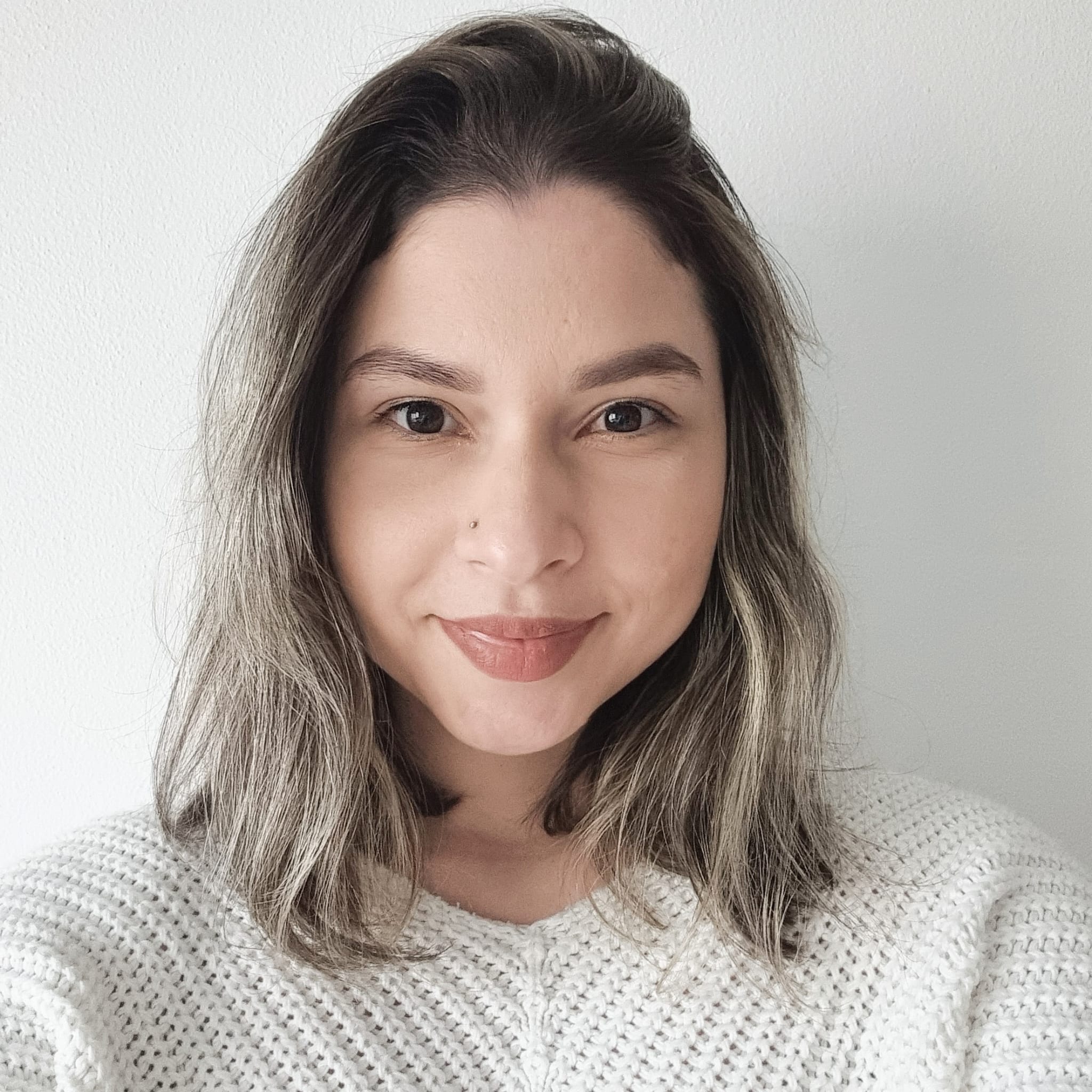 Rayane Nunes – Medium