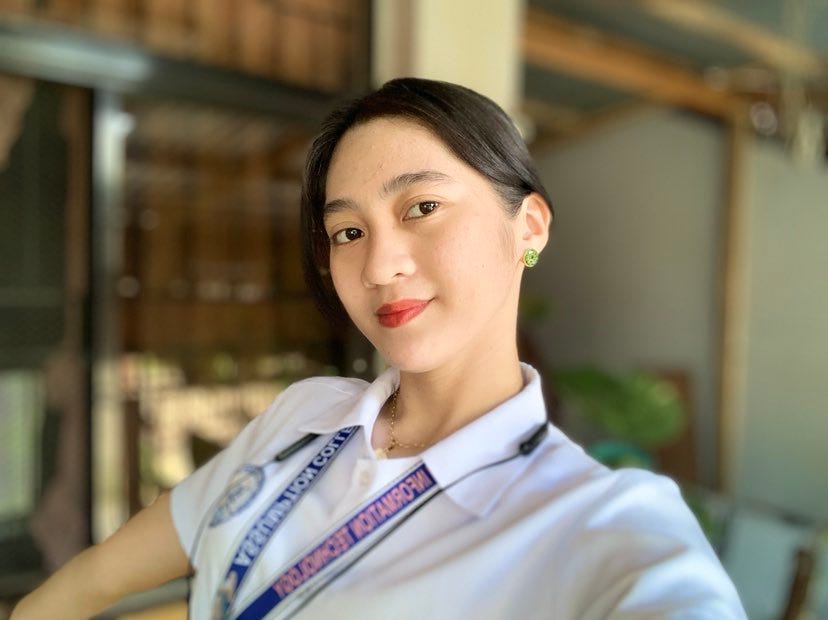 RIZALYN BATALLA – Medium