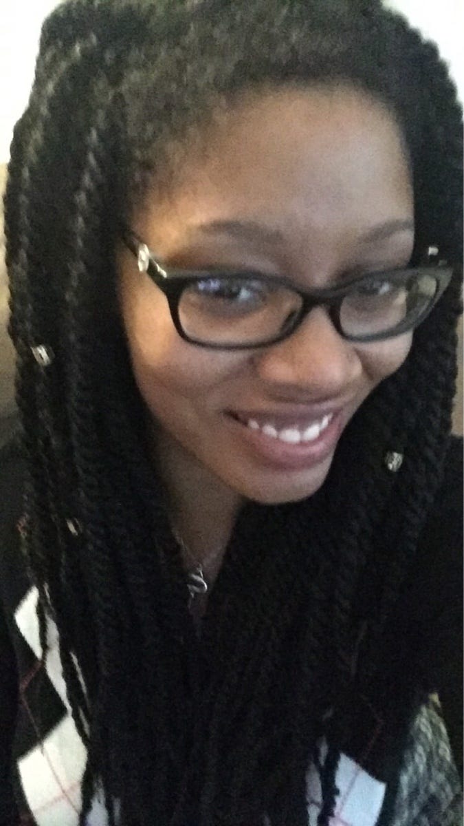 Shanae Mitchell – Medium
