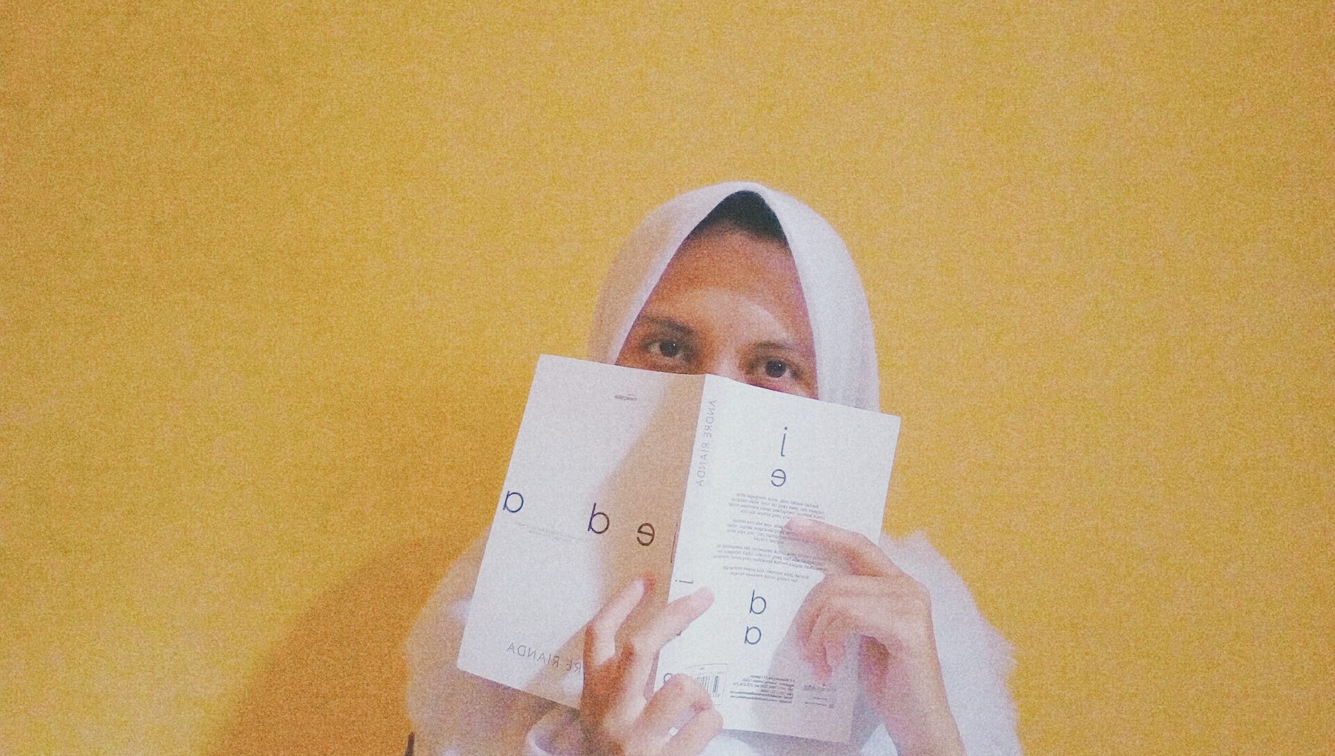 Yasmin Nawawi – Medium