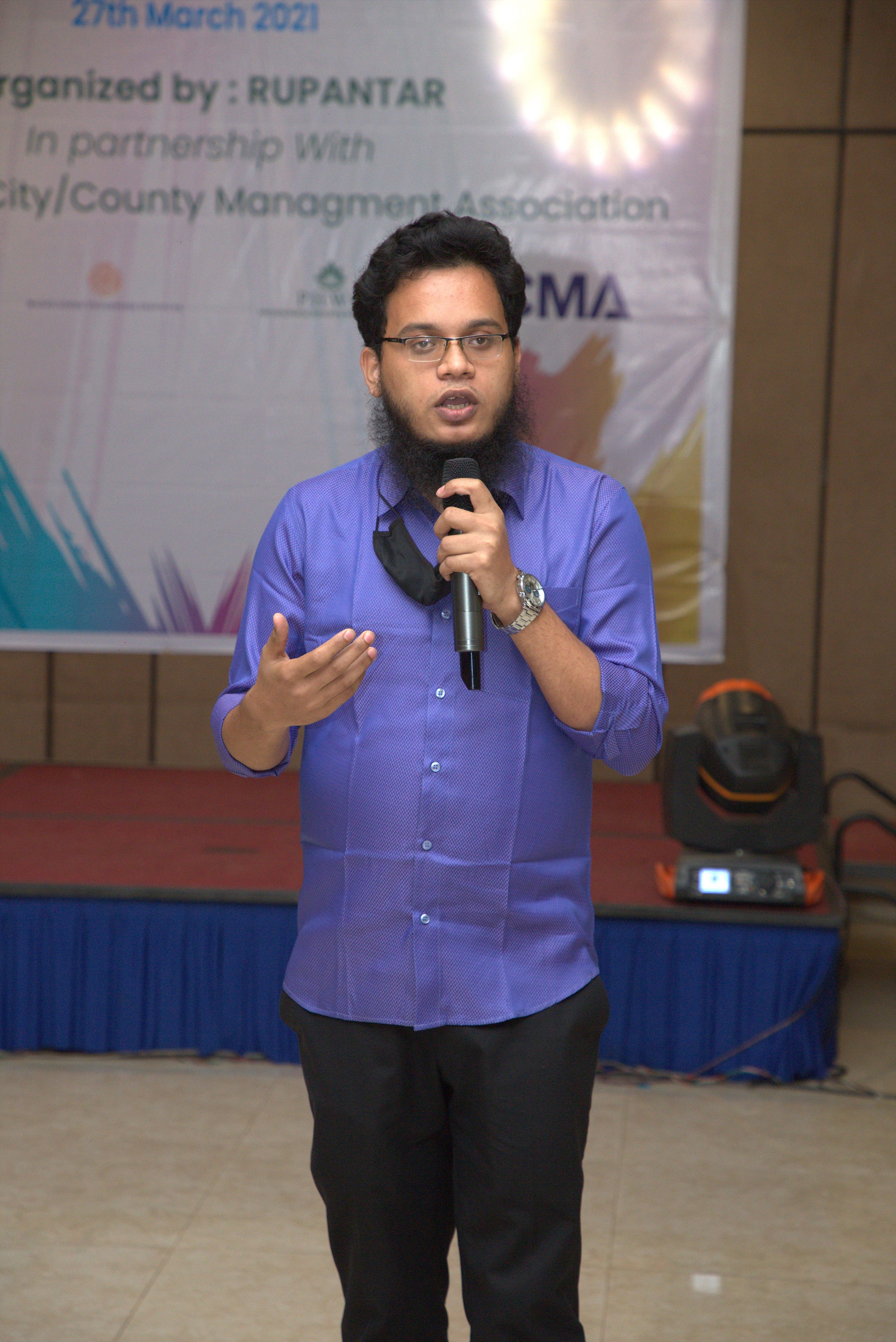 Mahfuzul Hoque – Medium