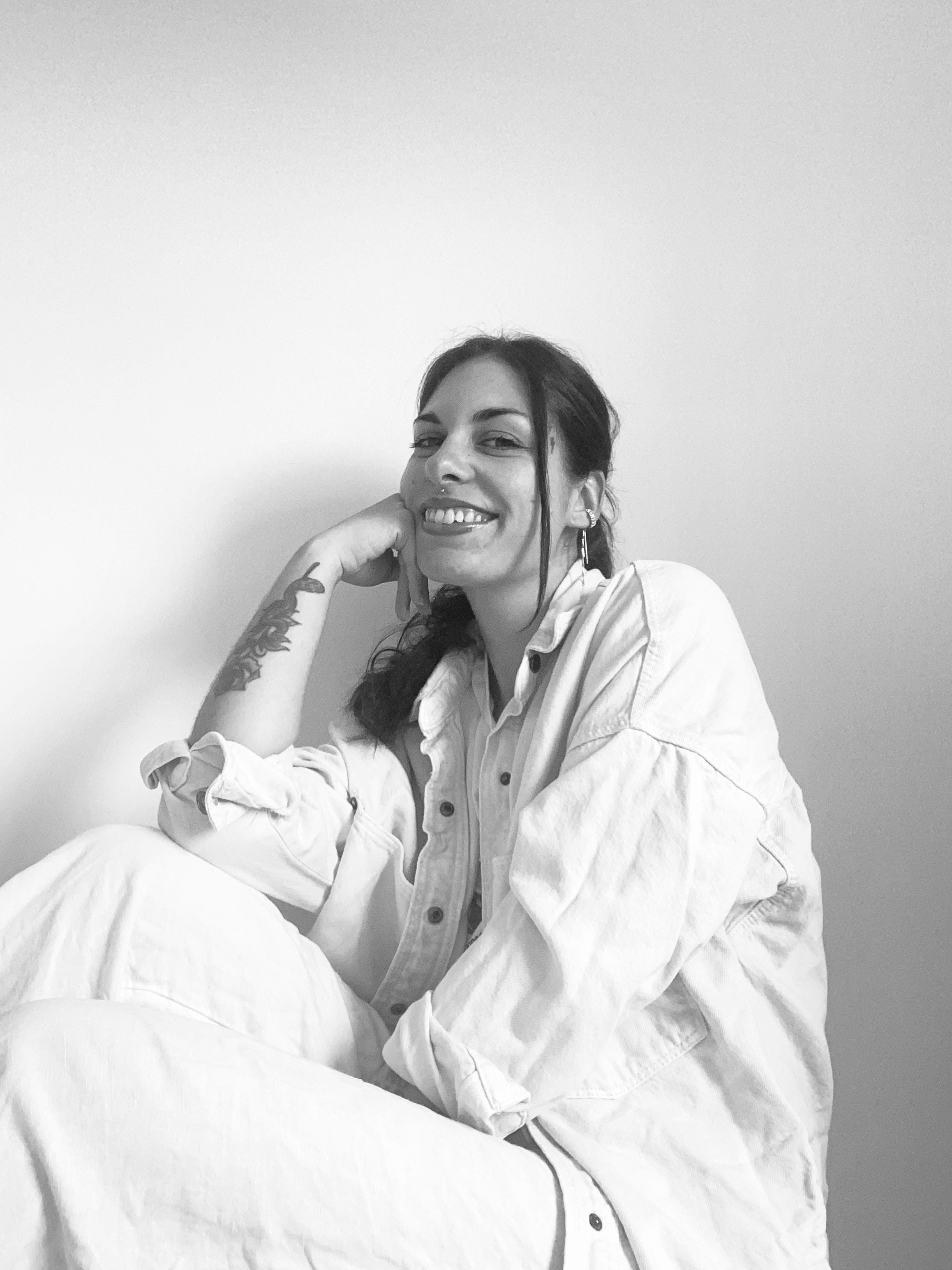 Mia Nieves – Medium