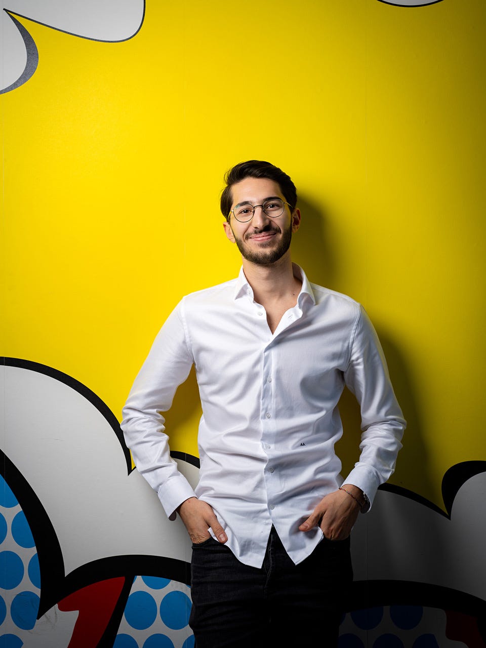 Amir Akta – Medium