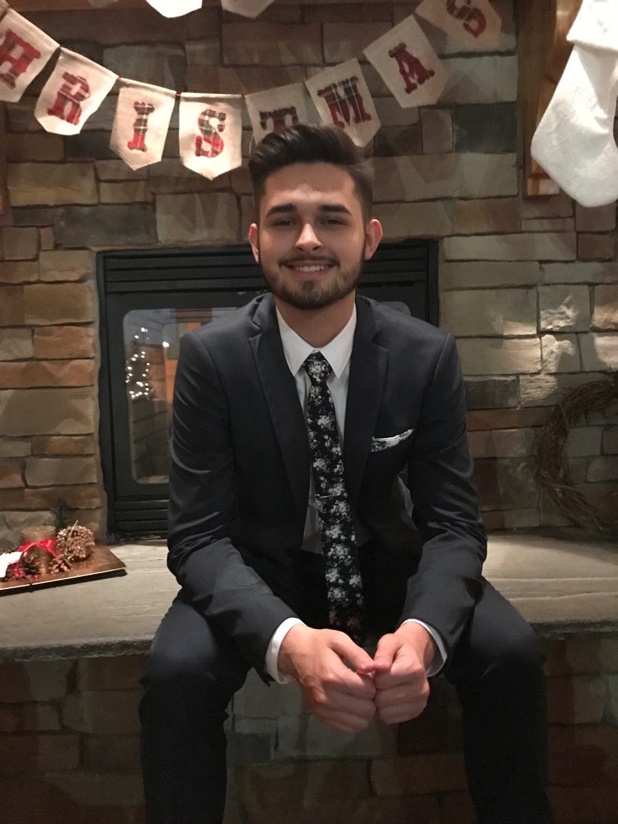 Sean Gray – Medium