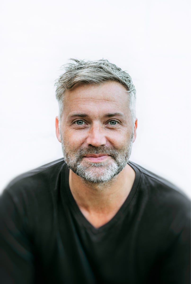 Jonathan Hoban – Medium