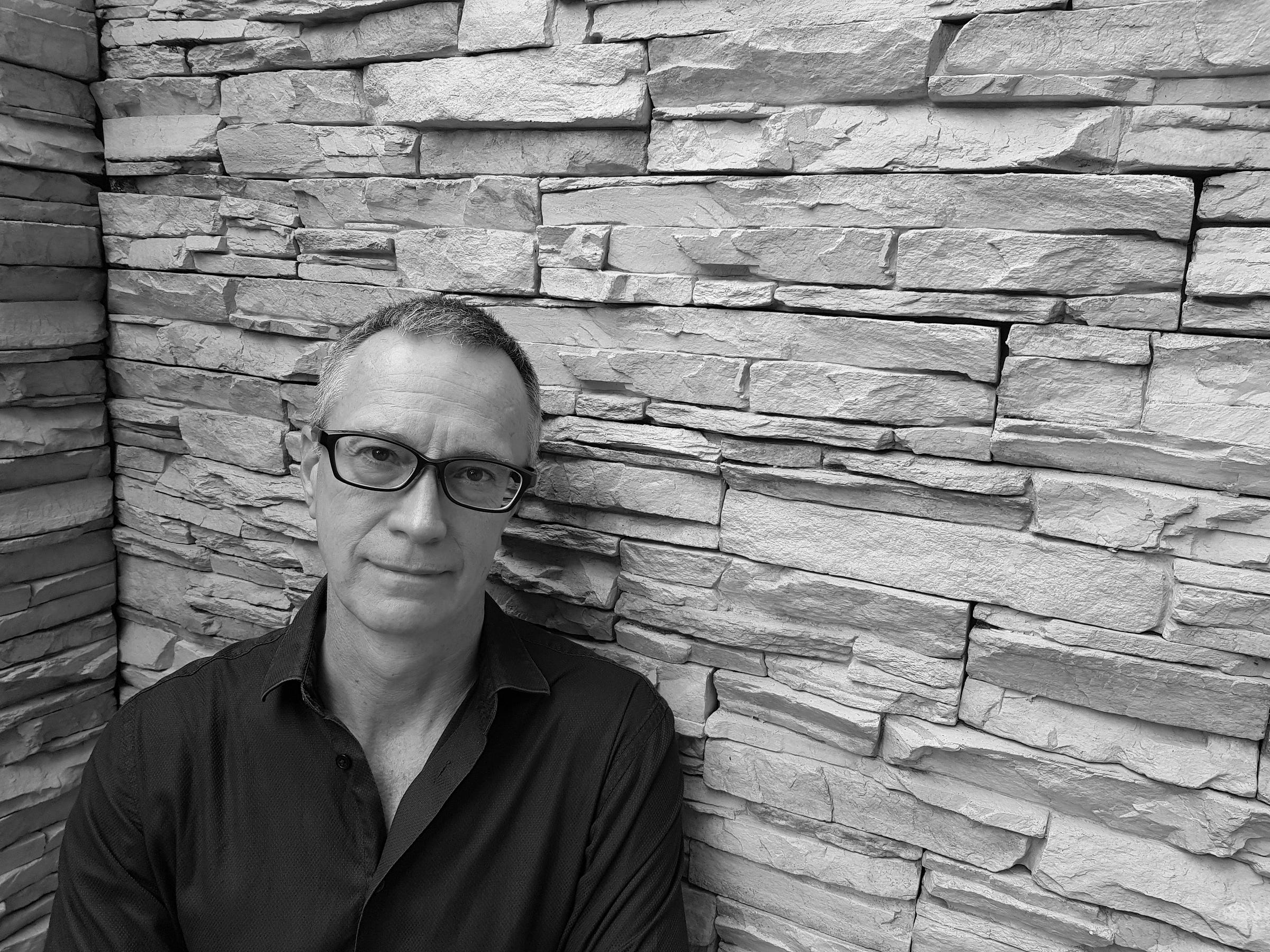 Darryl Dickens – Medium