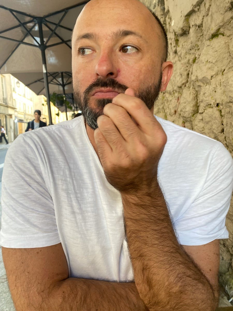 Damian Orvañanos – Medium