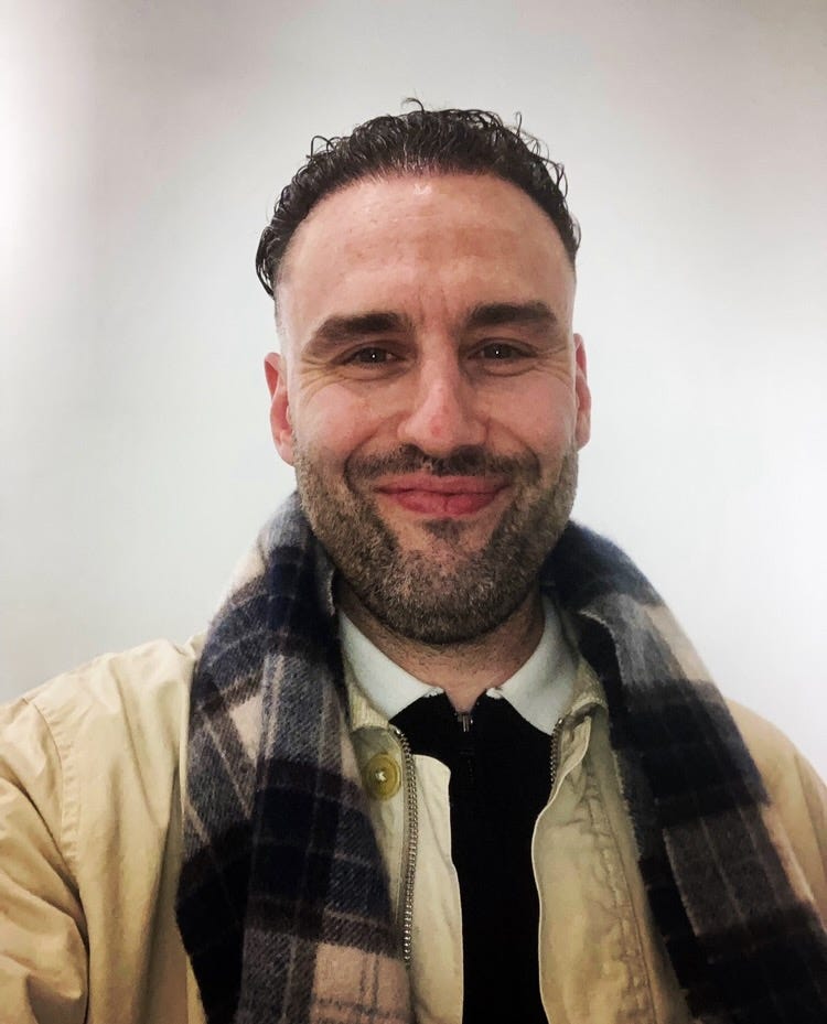 Jonathon Nimmons – Medium