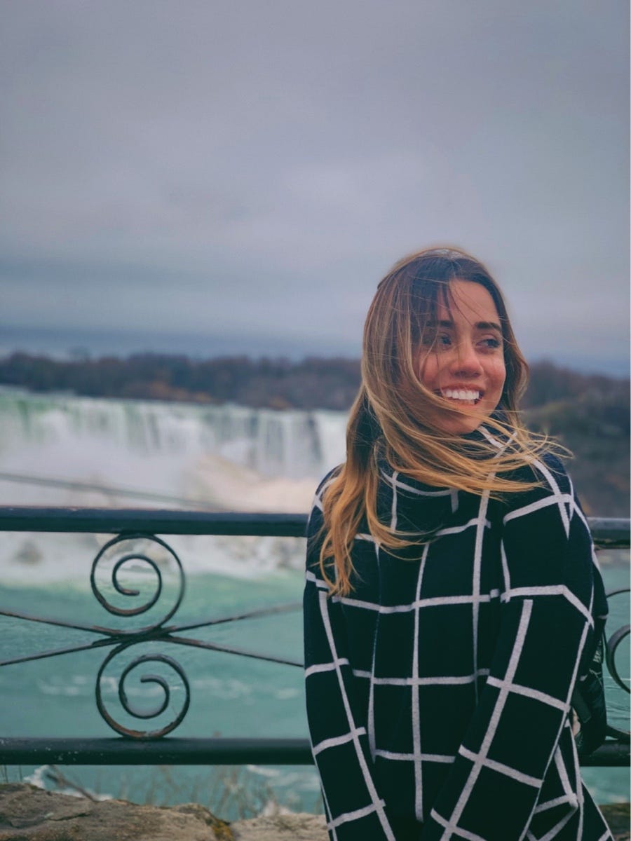 Gabriela Romero – Medium