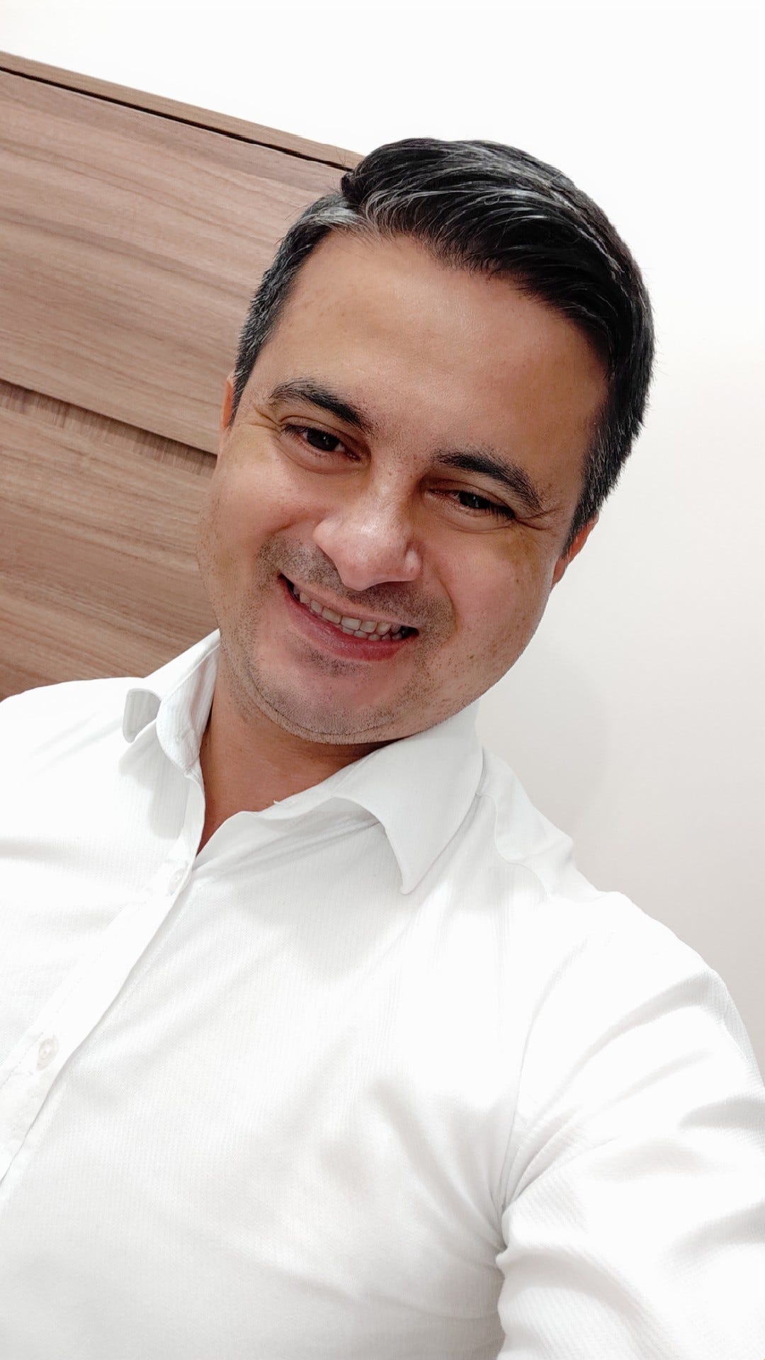 Edenir Cunha – Medium
