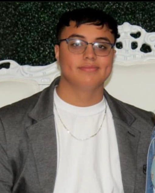 Adrian Ruiz – Medium