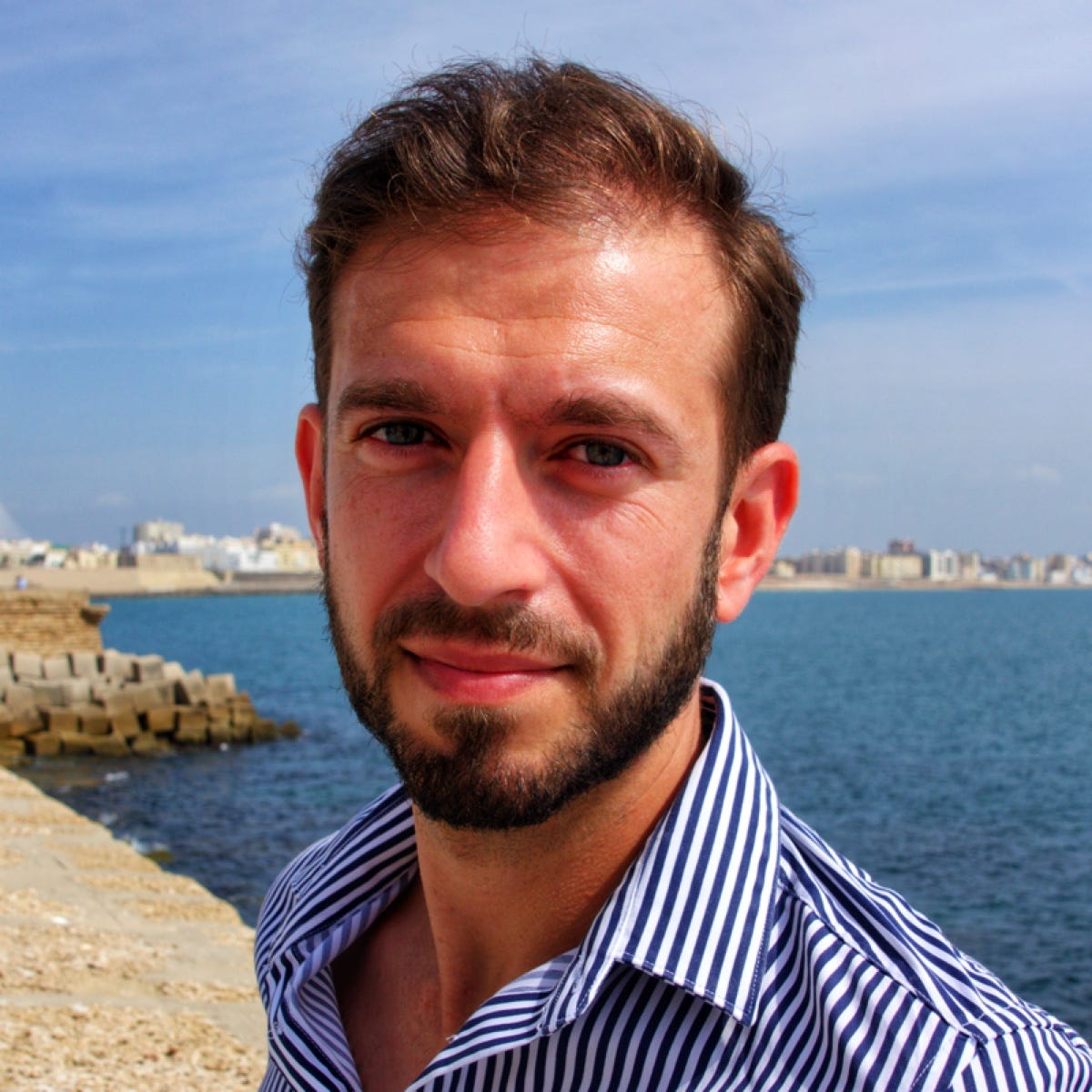 Carlos Lebron – Medium