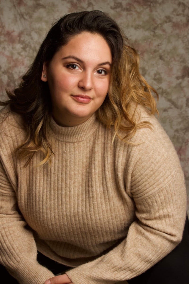 Emily Nikolic – Medium